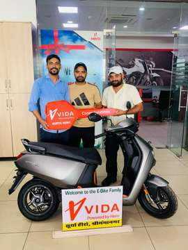 VIDA VX2 GO Booking for Ex-Showroom Price (with Portable Charger, Pearl ...
