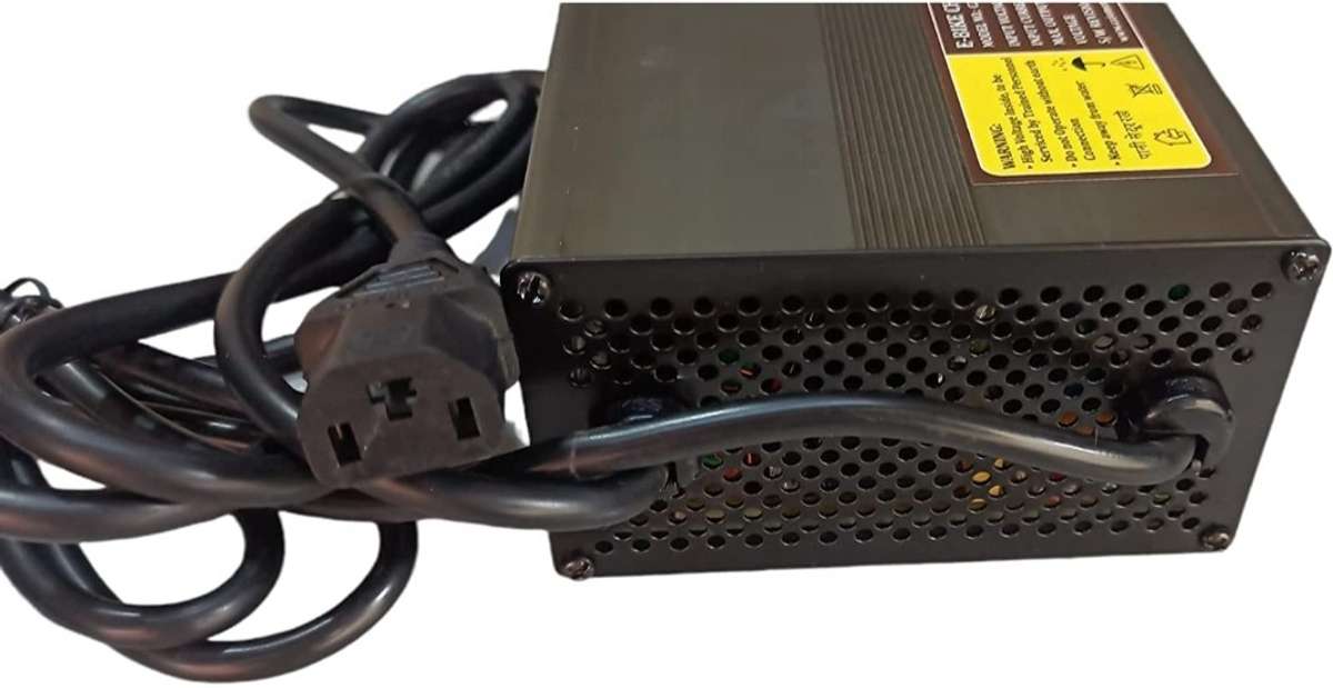 Axiom 48V 10A Lithium battery charger for EV e bike scooty scooter ...