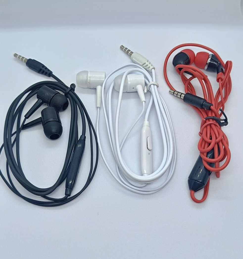 Wired earphones pack of 3 Wired Headset Price in India - Buy Wired ...