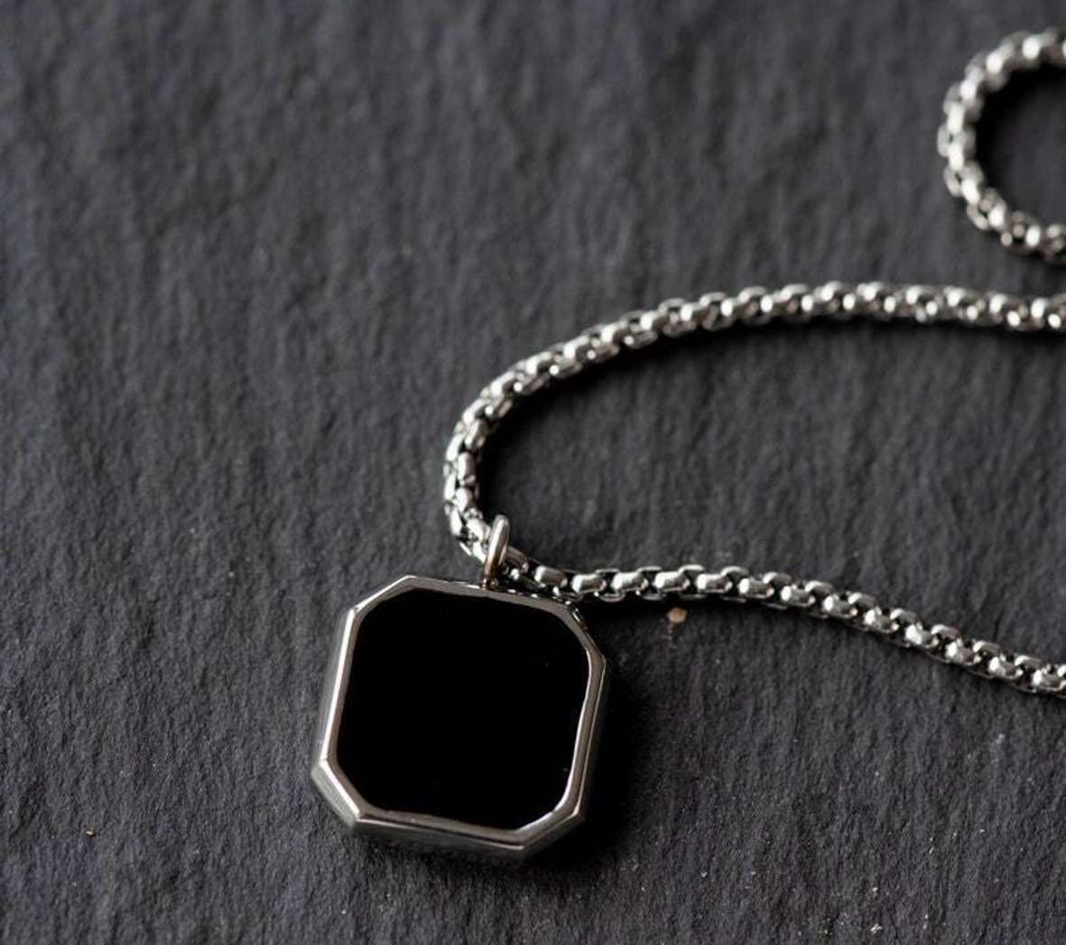 Men Pendant | Women Lockets Square Pendants | boys Locket | Gifts For ...