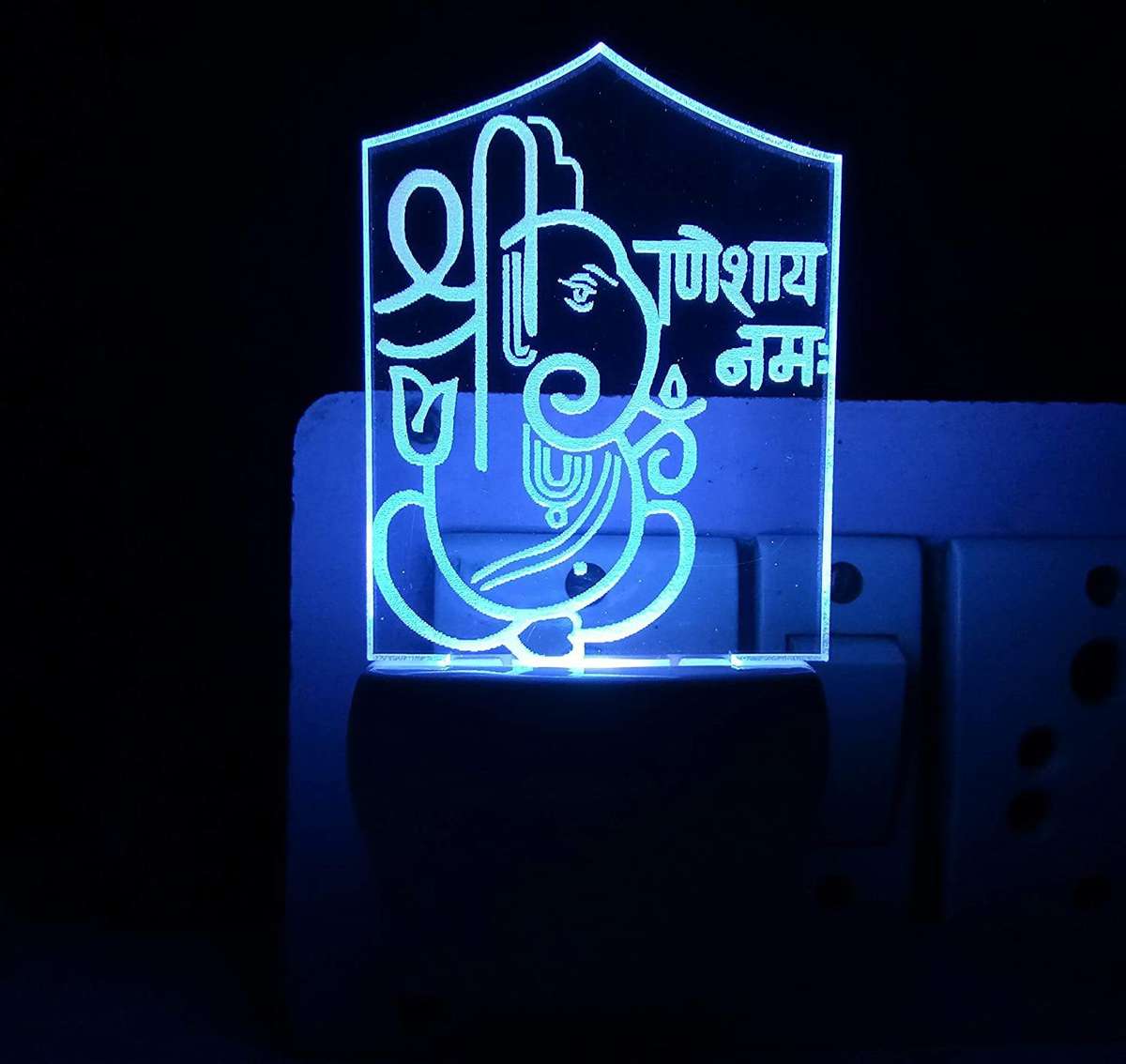 The Shri Ganesh 3D Illusion Night Lamp Comes with 7 Multicolor (PACK OF ...
