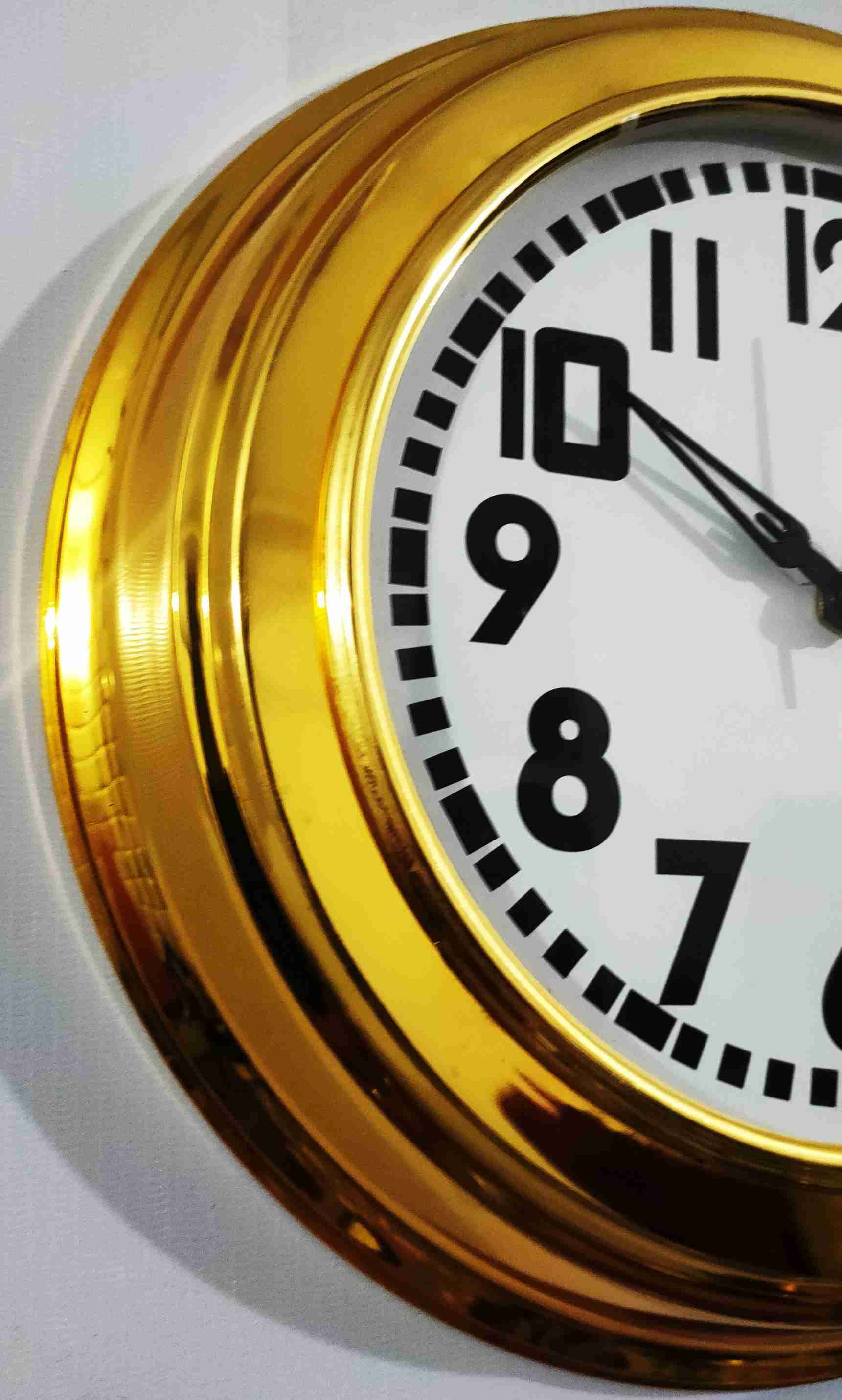 Paratech Analog 30.5 cm X 30.5 cm Wall Clock Price in India - Buy ...