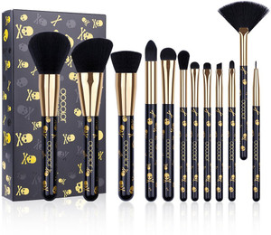 spooky makeup brushes