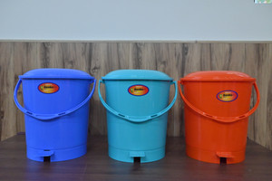 henks Dustbin Pedal Bin Plastic Dustbin Price in India - Buy henks ...