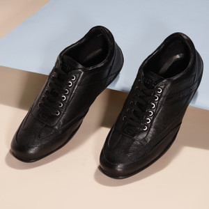 Red Chief Footwear - Buy Red Chief Footwear Online at Best Prices in ...