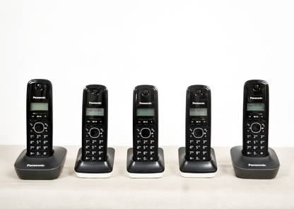 Panasonic WIRELESS INTERCOM 5 EXTENSIONS WITH CALLER ID Cordless ...