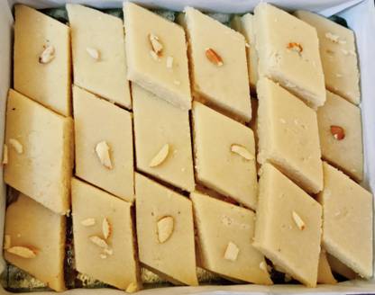 AVIKA - Fresh, Delicious, Tasty Kaju Katli / Kaju Barfi 250g Pack ...