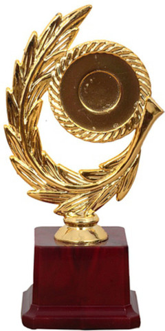 leaf trophy
