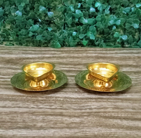 GODS CHOICE Brass Plate Agal Diya For Pooja/Decor (Pack Of 6) Brass ...