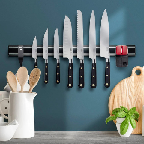 wall mounted knife set