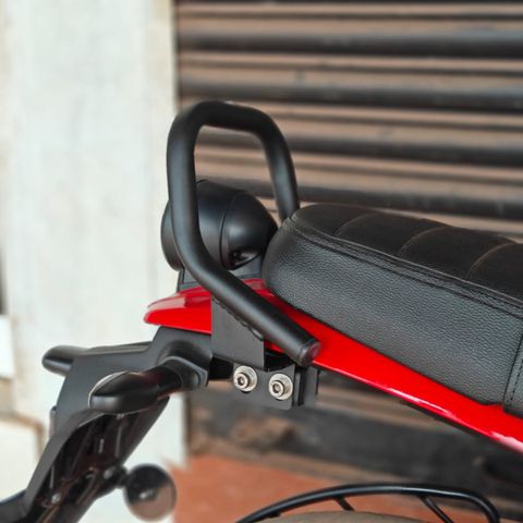 M Technics XSR155 GRAB HANDLE BLACK, PILLION GRAB RAIL FOR XSR155 Bike ...