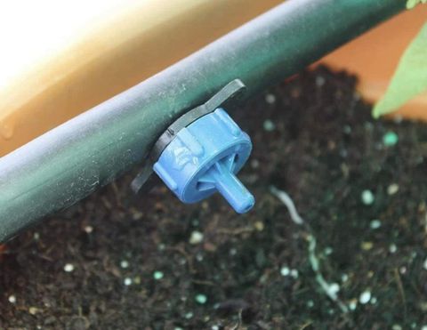 AGRITECH Blue DRIPPER/EMITTER 8 LPH ISI Standard 100 PIC Drip ...