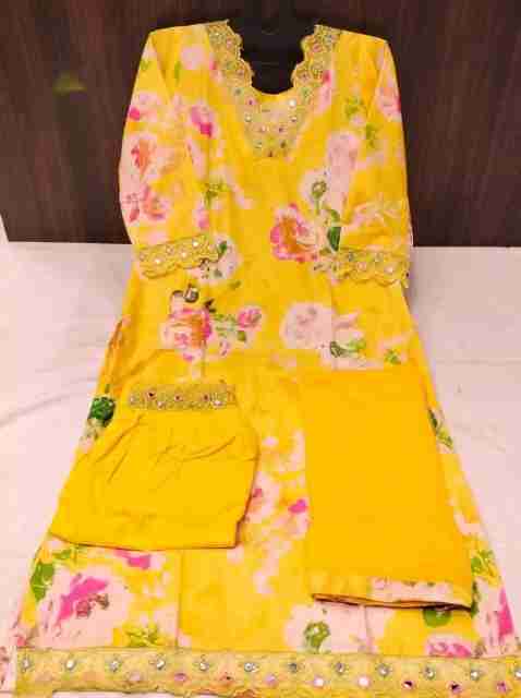Firstlook Women Kurti Pant Dupatta Set - Buy Firstlook Women Kurti Pant ...