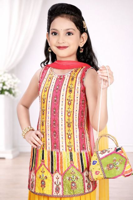 FashionFrenzy Girls Festive & Party Kurti, Patiala and Dupatta Set ...