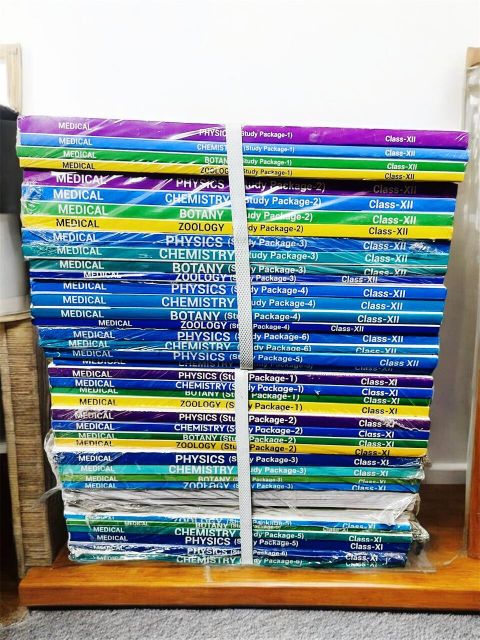 Aakash BYJU’S NEET 2026 Complete Study Material (Set Of 42 Books ...