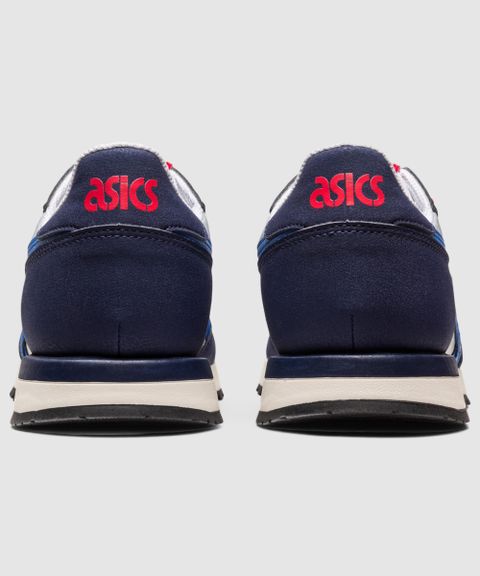 Asics TIGER RUNNER II Sneakers For Men - Buy Asics TIGER RUNNER II ...