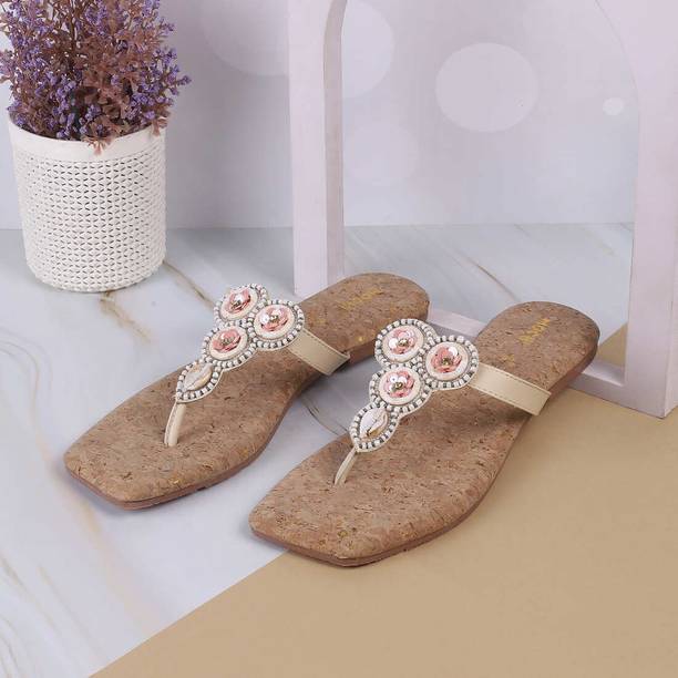 Mochi Footwear - Buy Mochi Shoes Online at Best Prices in India ...