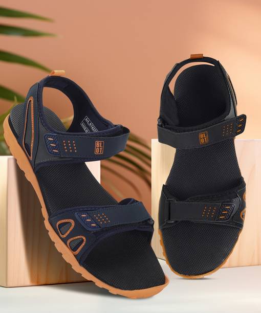 Paragon Footwear - Upto 50% to 80% OFF on Paragon Sandals & Chappals ...