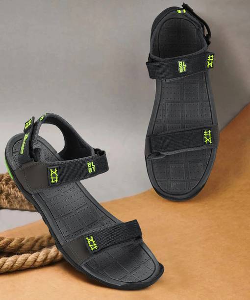 Paragon Footwear - Upto 50% to 80% OFF on Paragon Sandals & Chappals ...