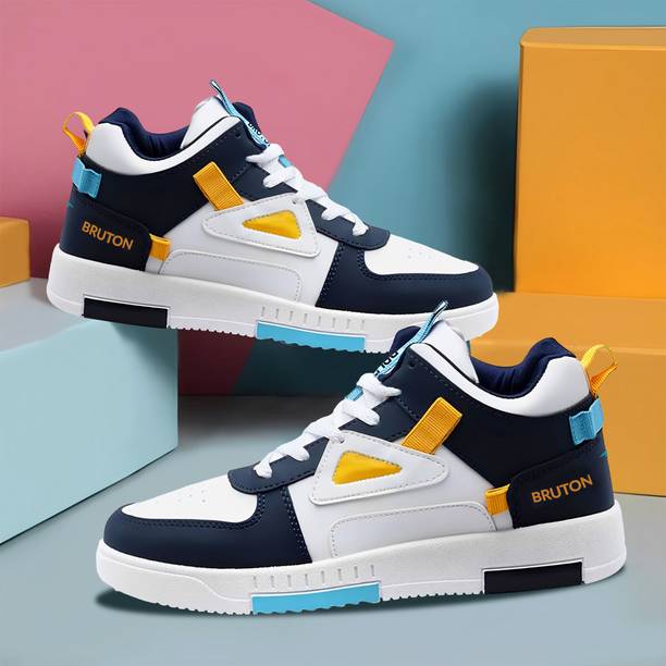 White Shoes - Upto 50% to 80% OFF on White Shoes Online For Men At Best ...