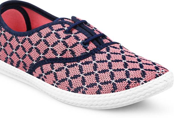 Paragon Footwear - Upto 50% to 80% OFF on Paragon Sandals & Chappals ...