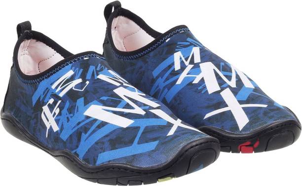 Mochi Footwear - Buy Mochi Shoes Online at Best Prices in India ...