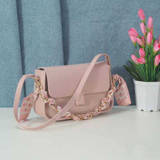 Metro Handbags - Buy Metro Handbags Online at Best Prices in India ...