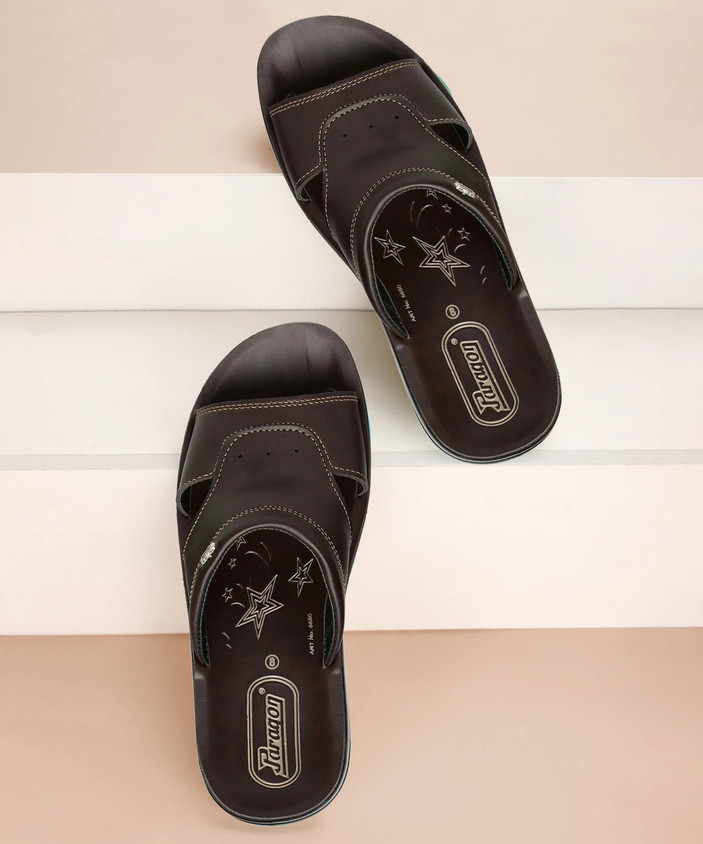 Paragon Chappals Logo