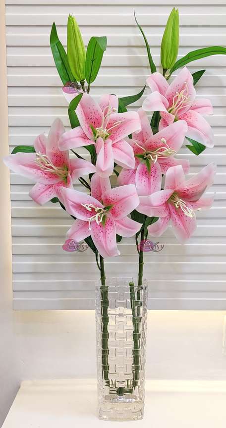 Artificial lily flowers store