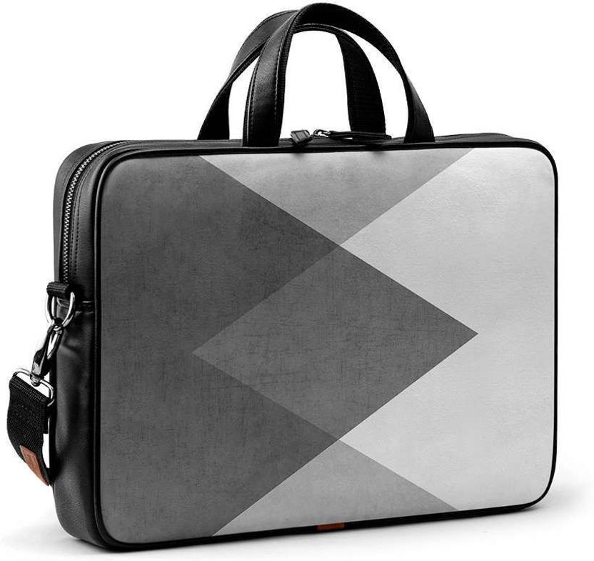 DailyObjects 15.6 inch 15x3x13 Laptop Messenger Bag Black and White ...