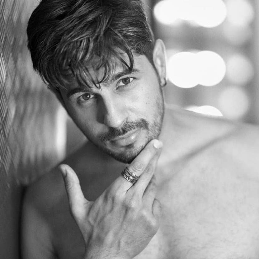 Siddharth Malhotra Poster MultiColor PhotoPaper Print 12 inch X 18 inch ...