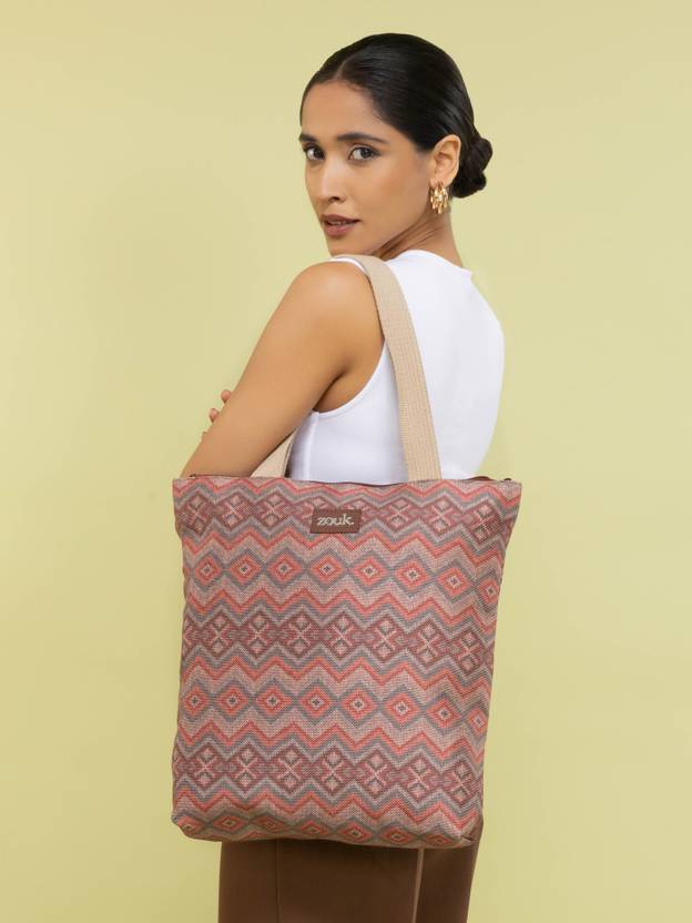 Buy ZOUK Women Multicolor Tote Gwalior Weaves Online @ Best Price in ...