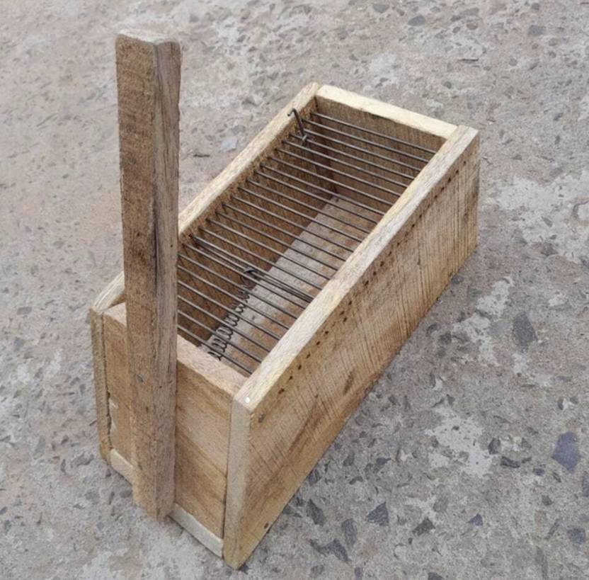The Mug Factory Strong Wooden Rat Trap the solution of all rat problems ...