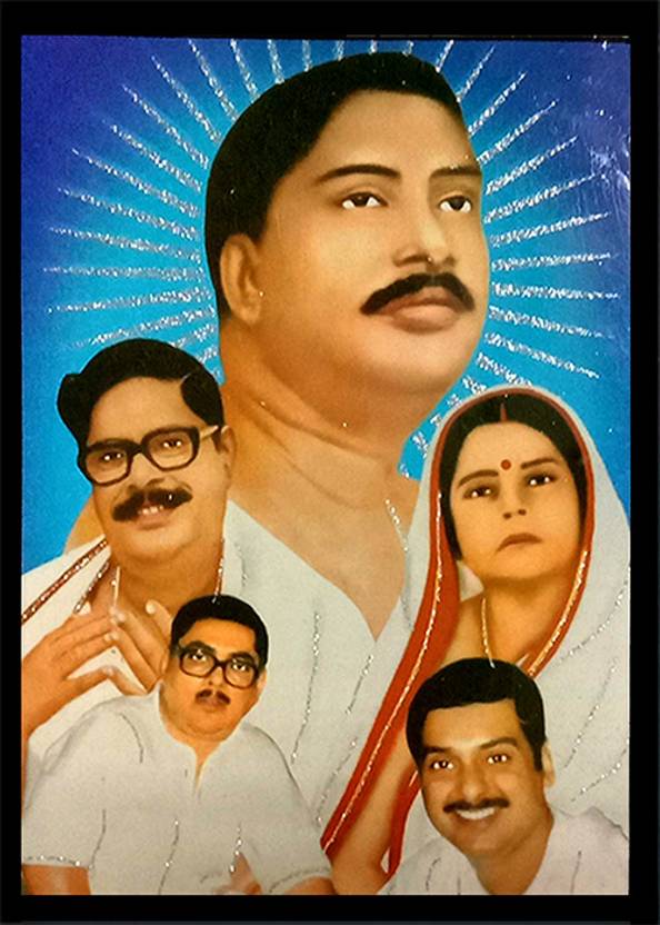 Deshkart ANUKUL CHANDRA THAKUR PARIWAR LAMINATED PHOTO 8X11 INCH WITH ...