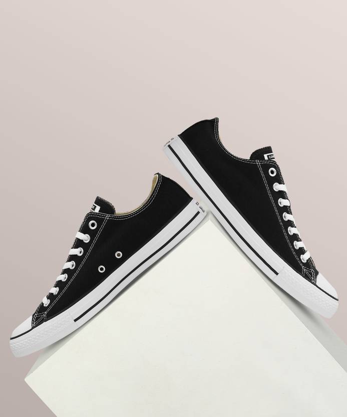 Converse CORE CHUCK TAYLOR ALL STAR Canvas Shoe For Men - Buy Converse ...