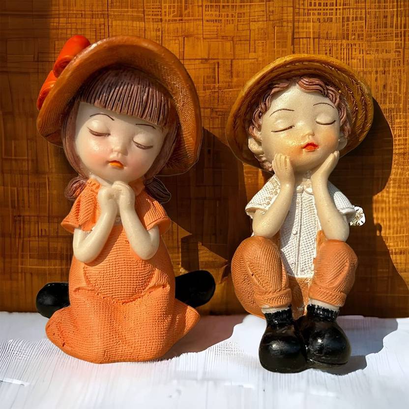 mark india Boy and Girl Cute Romantic Couple Statue Showpiece Gifts for ...
