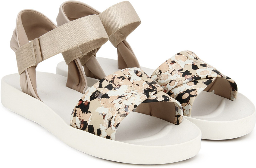 Clarks seanna sun store
