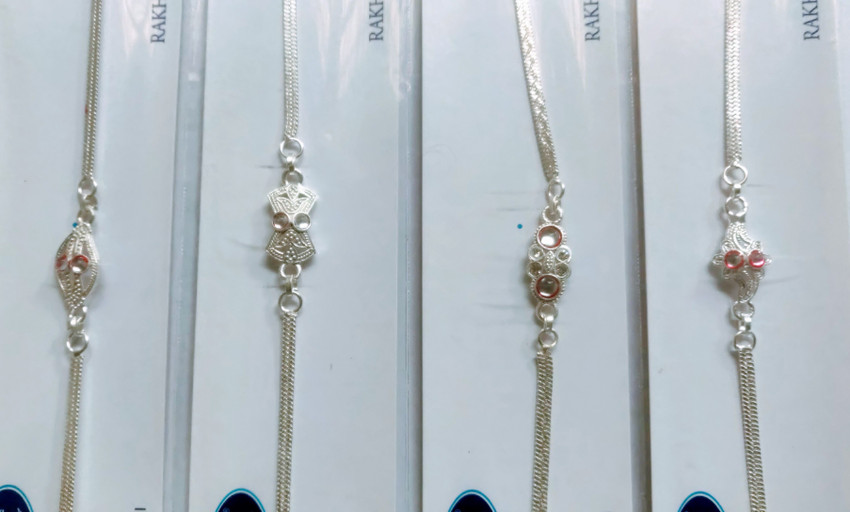 Vrii Collections Bracelet German Silver Platinum Plated Bracelet Rakhi for Boys Mens Silver Rakhi Set Price in India Buy Vrii Collections Bracelet German Silver Platinum Plated Bracelet Rakhi for Boys