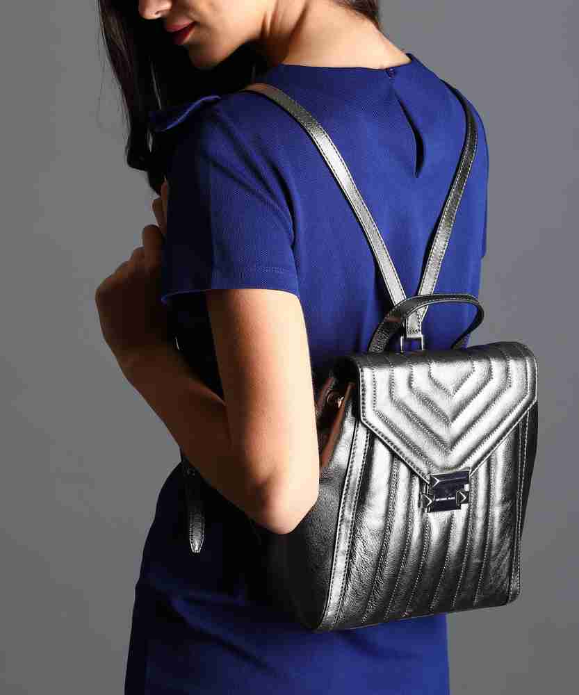 MICHAEL KORS WHITNEY 5 L Backpack ANTHRACITE Price in India Flipkart