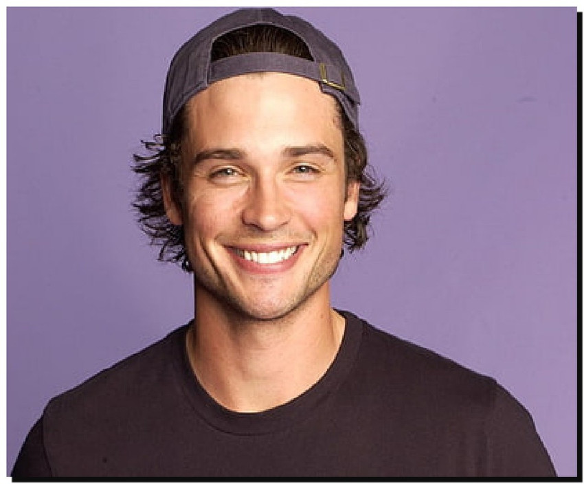 Tom Welling Smile