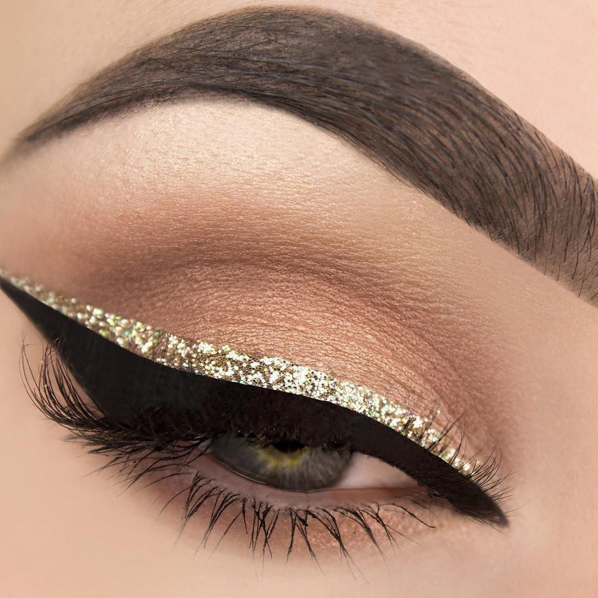 Gold gel eyeliner store