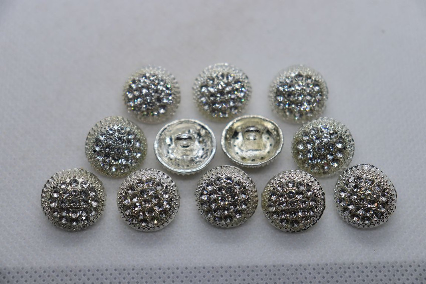 Fancy metal buttons store