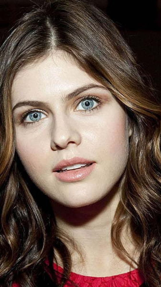 Alexandra Daddario Blue Eyes