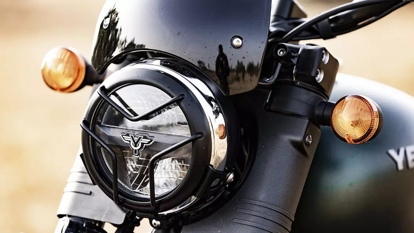 Yezdi roadster projector headlight Grill Bike Headlight Grill Price in India Buy Yezdi roadster projector headlight Grill Bike Headlight Grill online at Flipkart