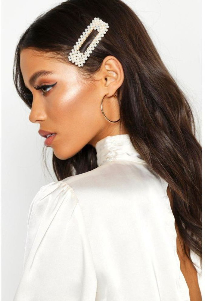 Pearl hair clip store