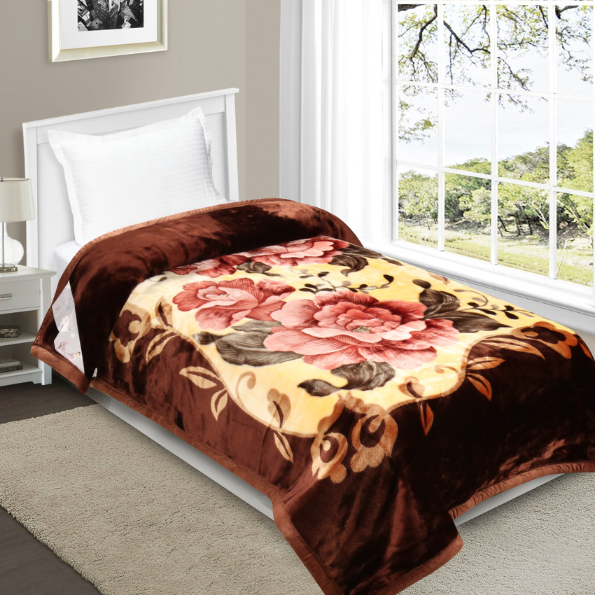 Single blanket store