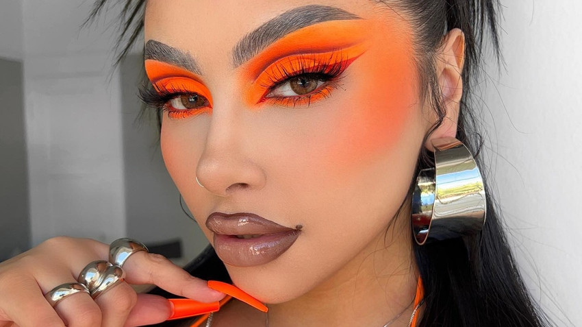 Orange blusher store