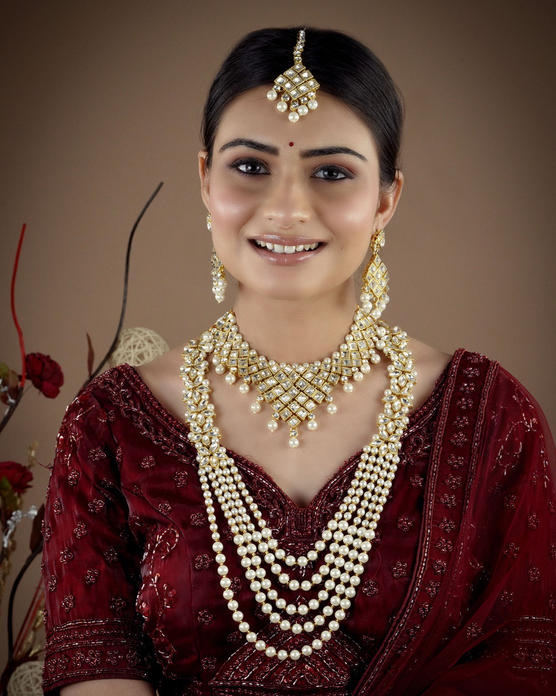jill fashion Zinc Gold plated White Jewellery Set Price in India Buy jill fashion Zinc Gold plated White Jewellery Set Online at Best Prices in India Flipkart