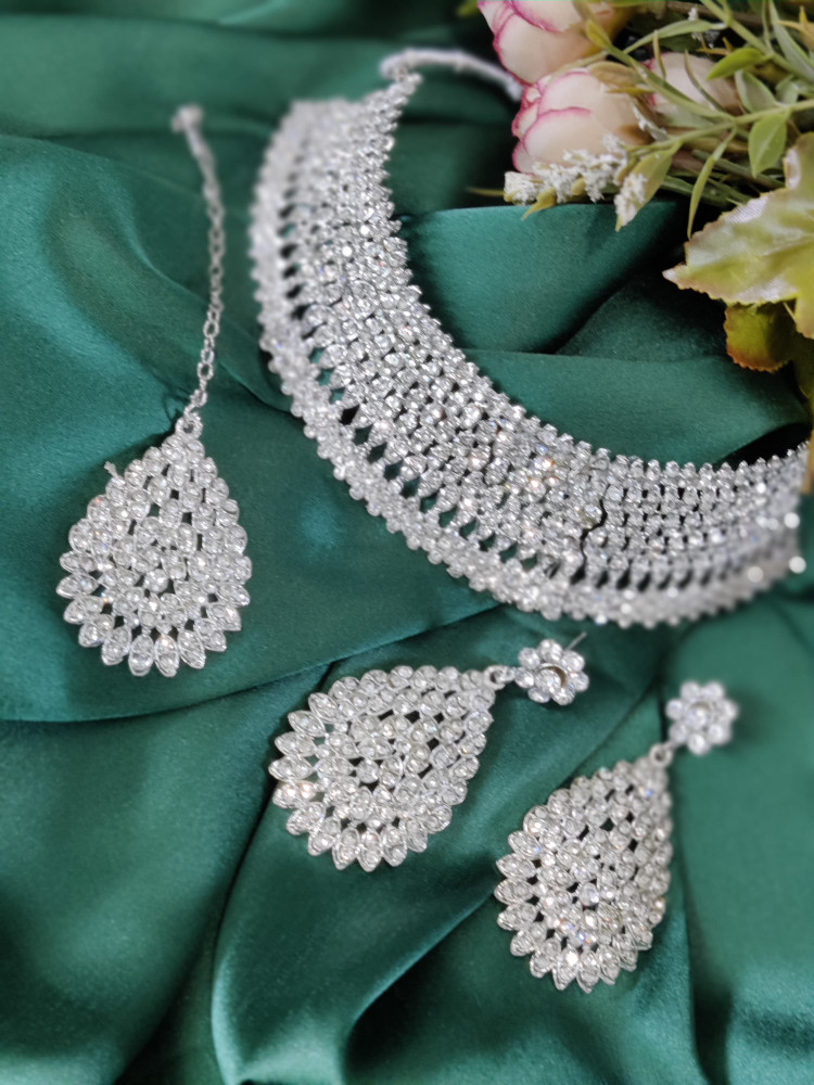 Flipkart diamond necklace store