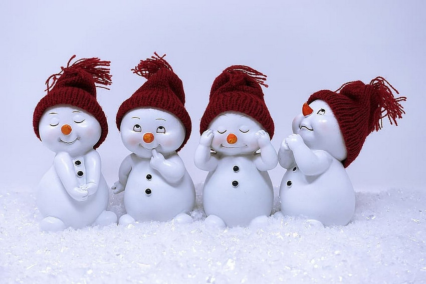 snowman figure cute winter 1 Poster Wallpaper Paper Print Religious posters in India Buy art film design movie music nature and educational paintings wallpapers at Flipkart